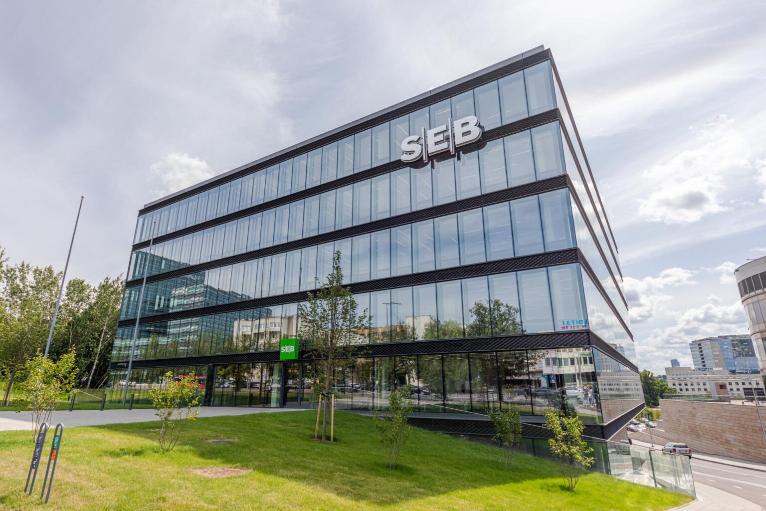 REInvest Acquires SEB Bank Headquarters In Vilnius REInvest reinvest-acquires-seb-bank-headquarters-in-vilnius-reinvest